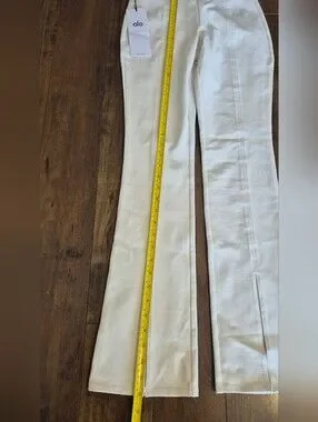ALO Yoga | Pants & Jumpsuits | Alo Yoga Airbrush High Waist 78 Flutter ...